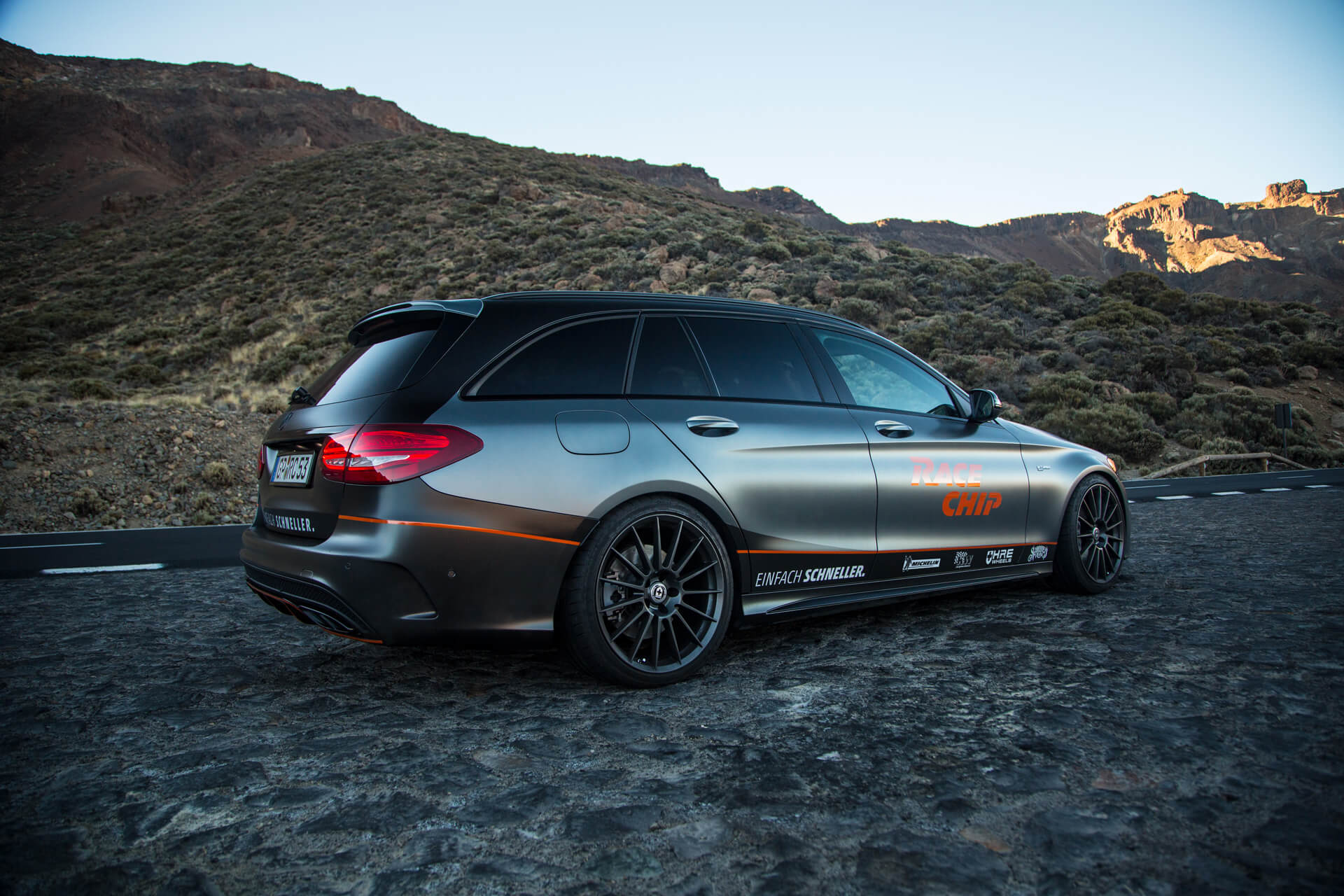 Ein Kombi mit Rennwagen-Flair – der Mercedes-Benz AMG C 43 - RaceChip News